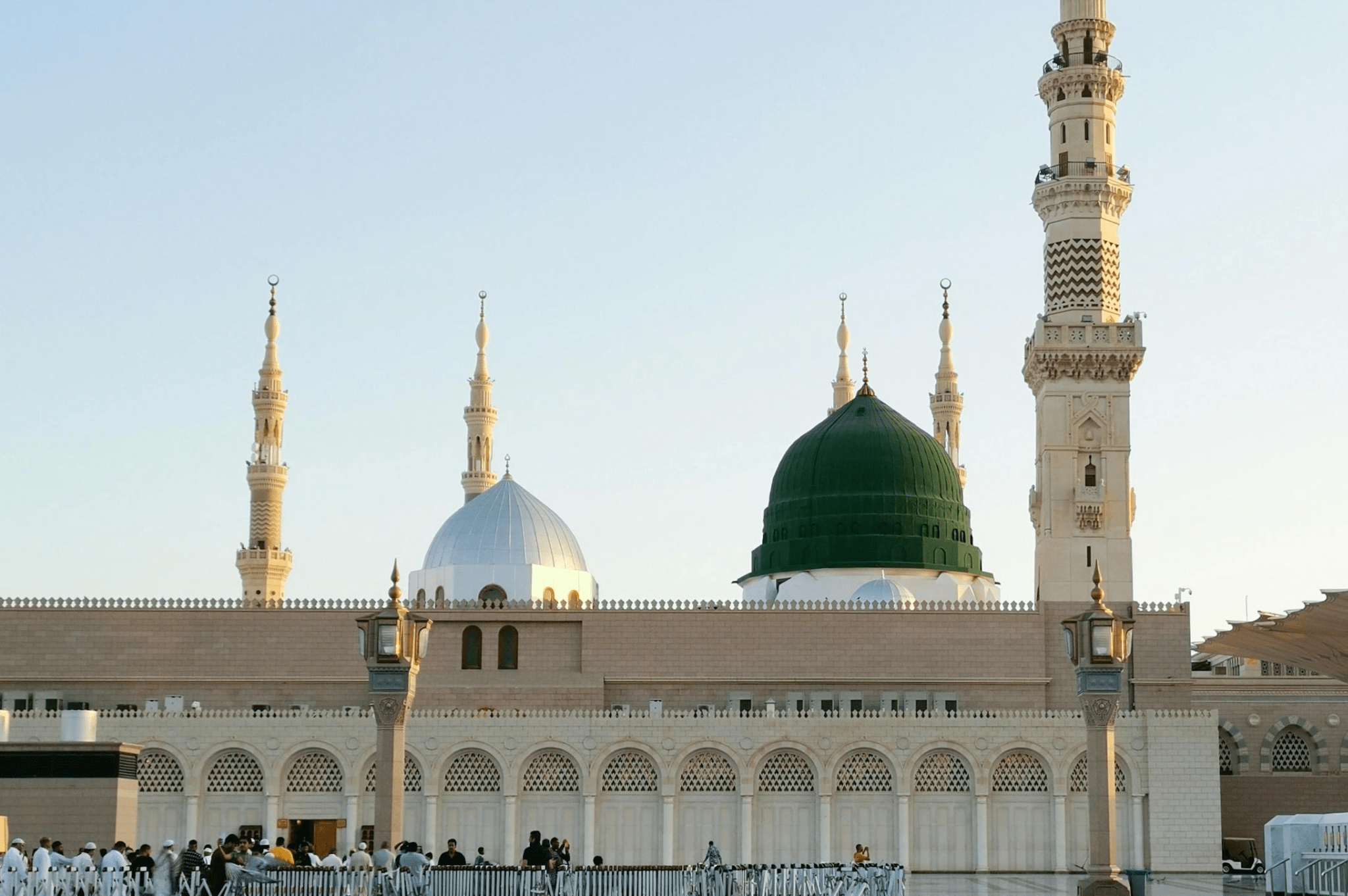 Visit Saudi Arabia - Sidewalk Tourist